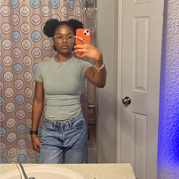 Shaylyn's Closet (@shayyyduhhh) | Poshmark